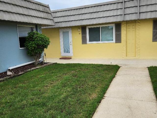 2 Br, 2 bath, Condo 201 Bedford Street
