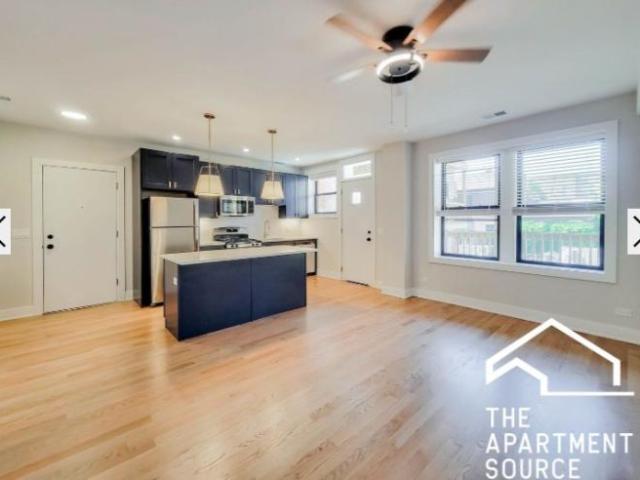 2 Br, 2 bath, Condo 2026 West Montrose