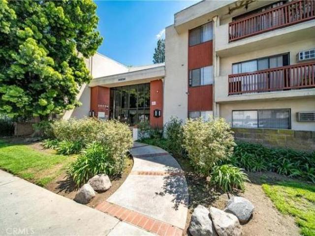 2 Br, 2 bath, Condo 20234 Cantara St