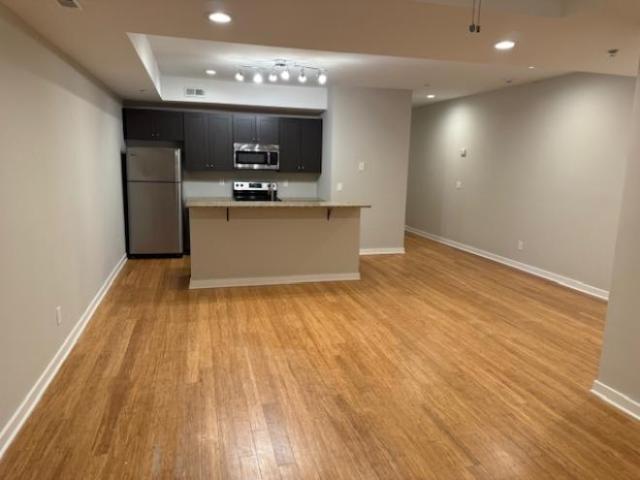 2 Br, 2 bath, Condo 2030 E Dauphin St