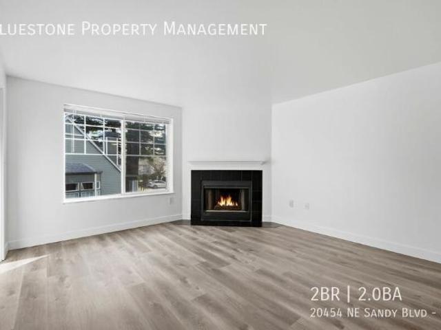 2 Br, 2 bath, Condo 20454 NE Sandy Blvd