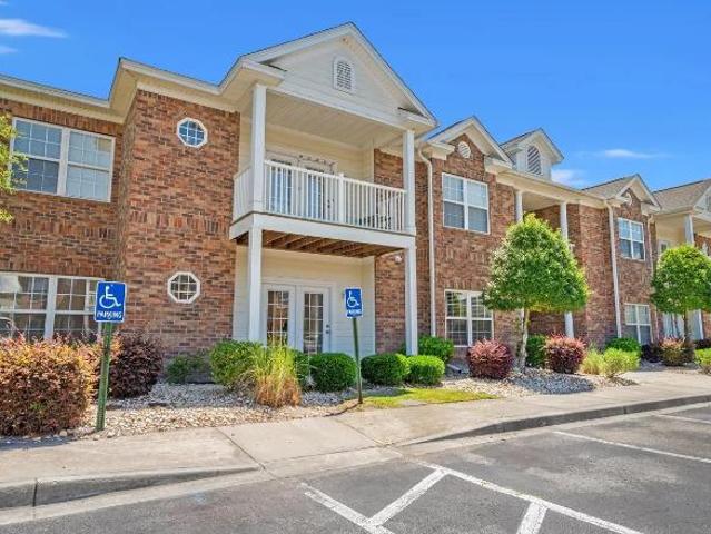 2 Br, 2 bath, Condo 2057 Silvercrest Dr