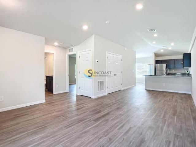 2 Br, 2 bath, Condo 2092 Hilton St
