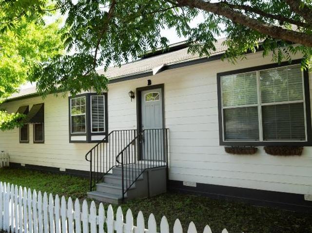 2 Br, 2 bath, Condo 209 Ash Street