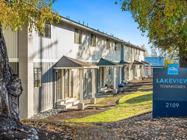 2 Br, 2 bath, Condo 2109 123rd Ave NE