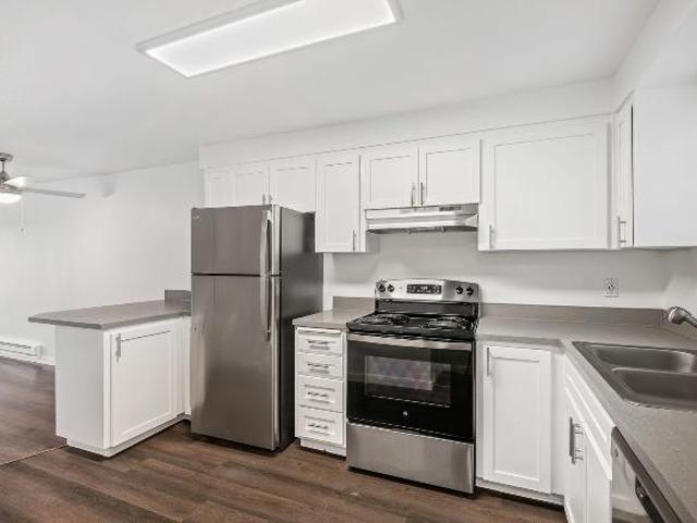 2 Br, 2 bath, Condo 2109 123rd Ave NE