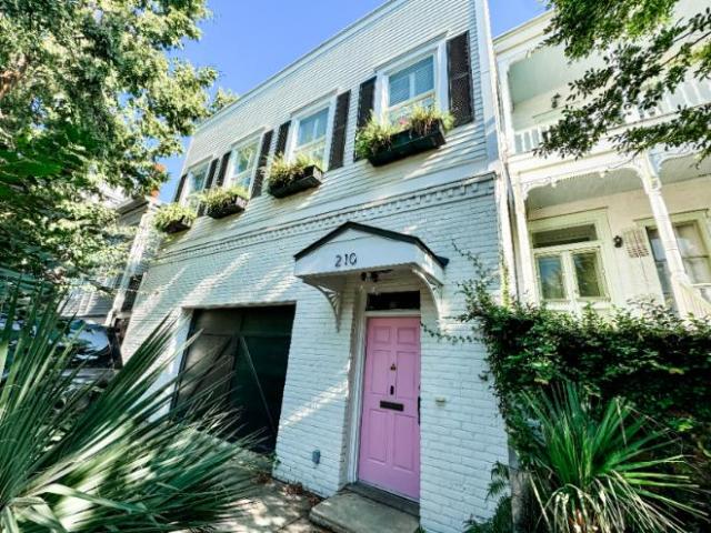 2 Br, 2 bath, Condo 210 East Waladburg Street