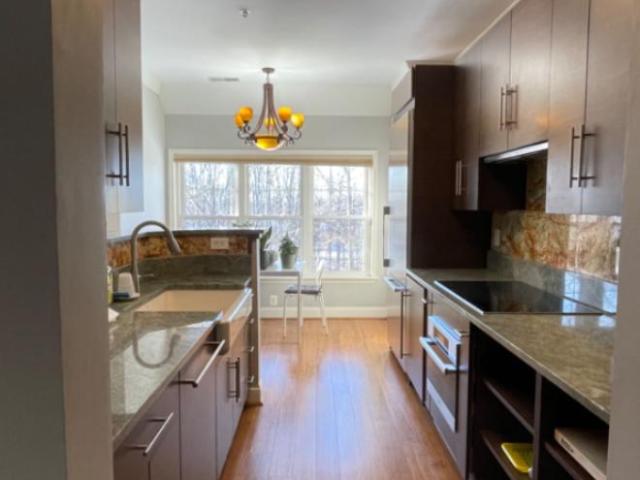 2 Br, 2 bath, Condo 2115 Ganton Grn