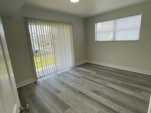 2 Br, 2 bath, Condo 211 Caroline St