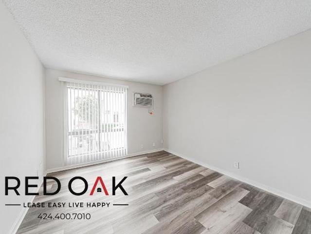 2 Br, 2 bath, Condo 21315 Roscoe Blvd