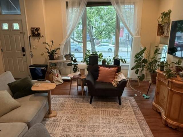 2 Br, 2 bath, Condo 2132 W Ohio St
