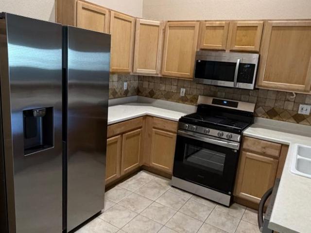 2 Br, 2 bath, Condo 2152 Jade Creek St