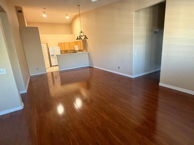 2 Br, 2 bath, Condo 2152 Jade Creek St