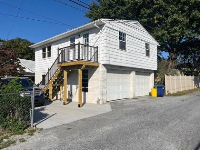 2 Br, 1 bath, Condo 216 Redwood Street