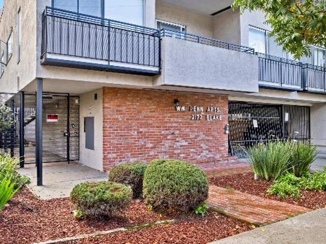2 Br, 2 bath, Condo 2172 Blake St