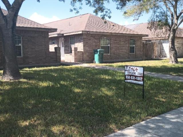 2 Br, 2 bath, Condo 2209 Erica St