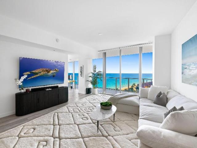 2 Br, 2 bath, Condo 2200 N Ocean Blvd