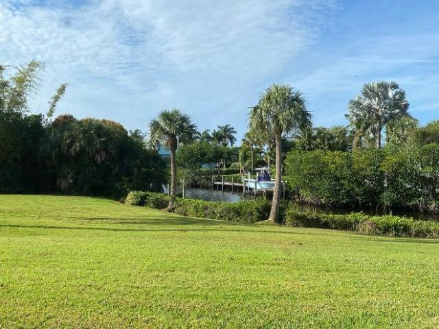 2 Br, 2 bath, Condo 2216 NW 22nd Avenue