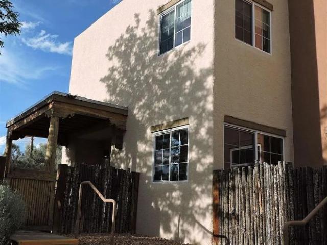 2 Br, 2 bath, Condo 2210 Miguel Chavez Rd