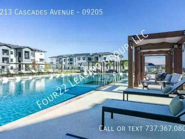 2 Br, 2 bath, Condo 2213 Cascades Avenue
