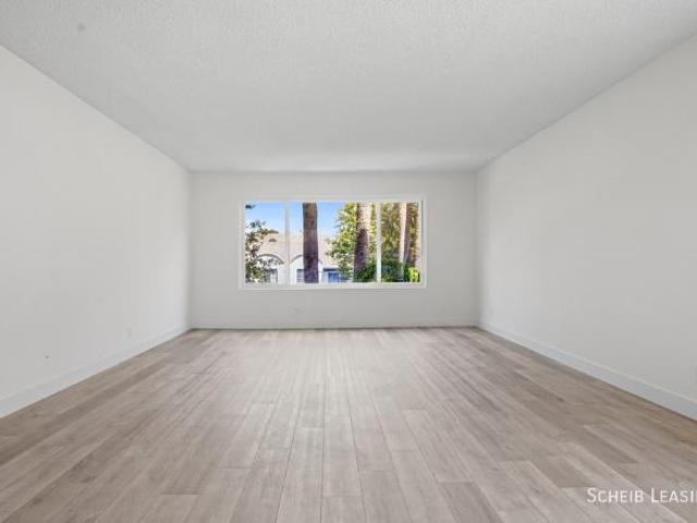 2 Br, 2 bath, Condo 221 S Reeves Dr