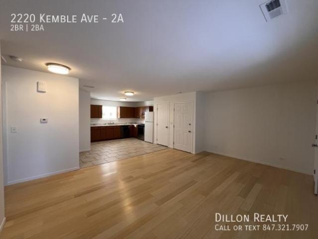 2 Br, 2 bath, Condo 2220 Kemble Ave