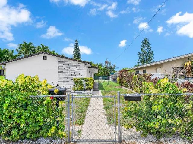 2 Br, 2 bath, Condo 2235 Coolidge Street