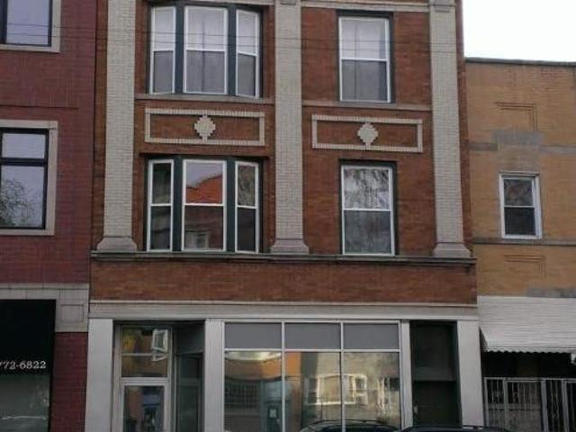 2 Br, 2 bath, Condo 2251 W North Avenue