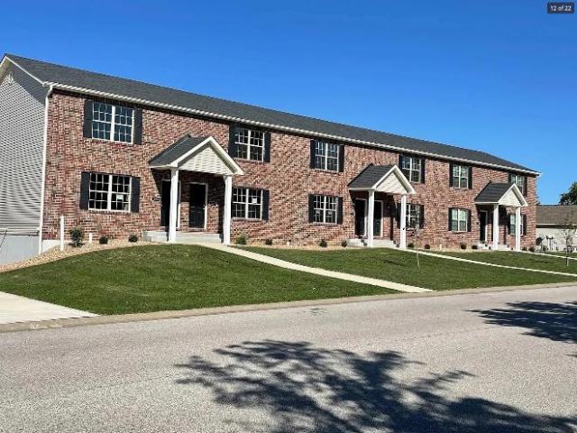 2 Br, 2 bath, Condo 225 Bradford Ln