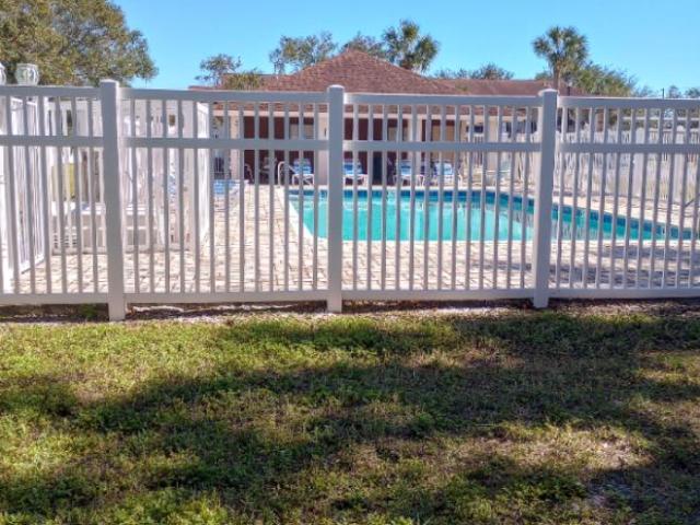 2 Br, 2 bath, Condo 2275 62nd Ave N
