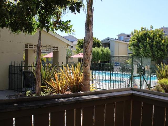 2 Br, 2 bath, Condo 228 Everson Dr