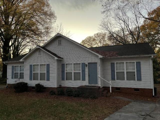 2 Br, 2 bath, Condo 228 North Magnolia St