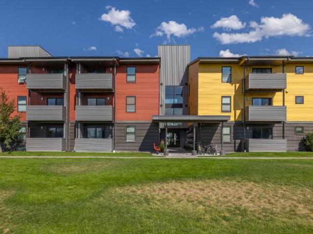 2 Br, 2 bath, Condo 228 South Cottonwood Street