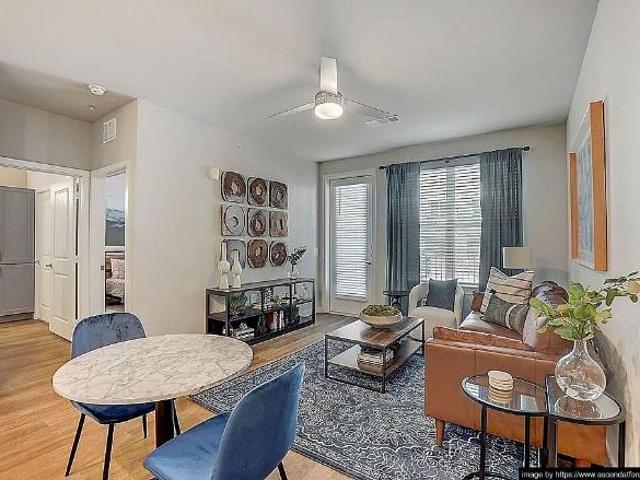 2 Br, 2 bath, Condo 2290 Forum Dr