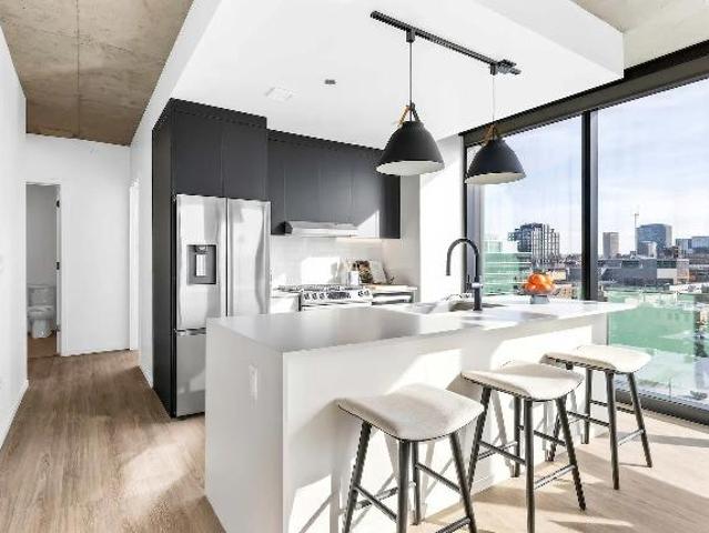 2 Br, 2 bath, Condo 229 N Elizabeth St