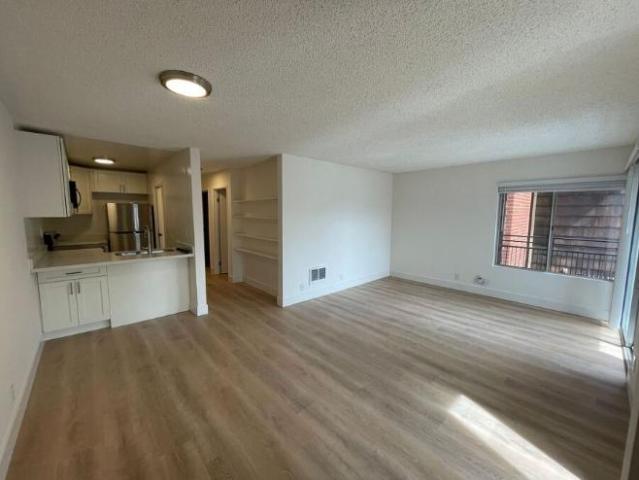 2 Br, 2 bath, Condo 2309 Blake Street