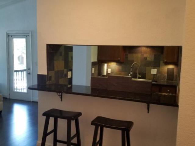 2 Br, 2 bath, Condo 2311 N Congress Ave