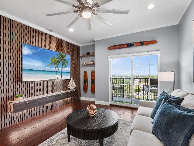 2 Br, 2 bath, Condo 235 6th St