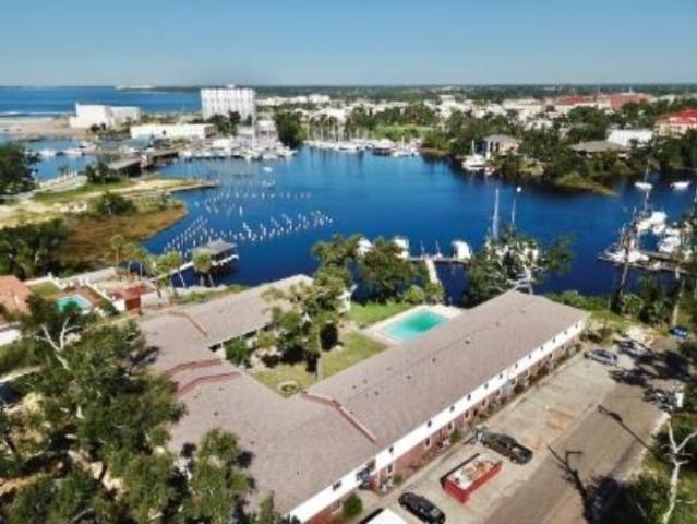 2 Br, 2 bath, Condo 240 Harmon Ave