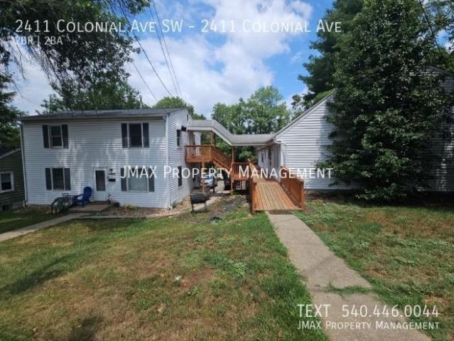 2 Br, 2 bath, Condo 2411 Colonial Ave SW