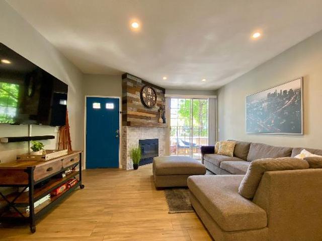 2 Br, 2 bath, Condo 24131 Del Monte Dr