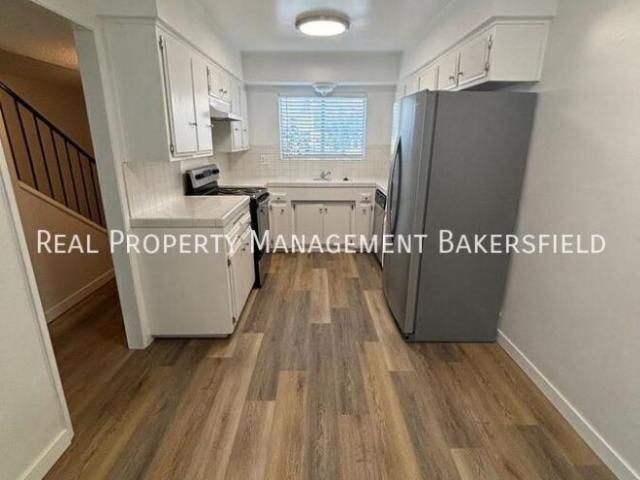 2 Br, 2 bath, Condo 2425 Olive St