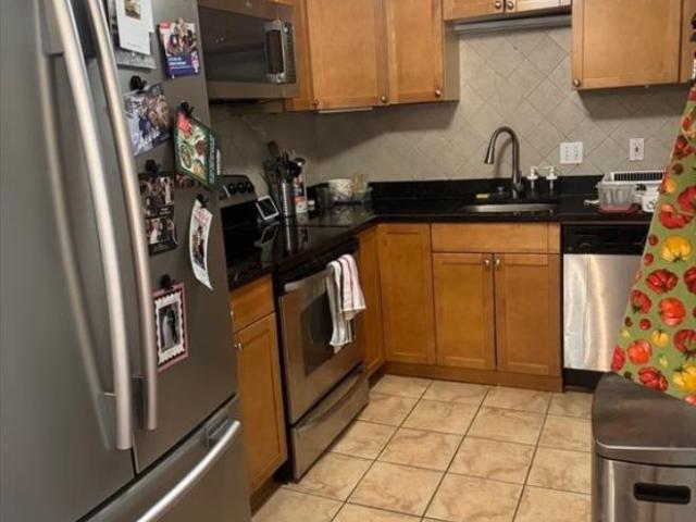 2 Br, 2 bath, Condo 2456 Massachusetts Ave