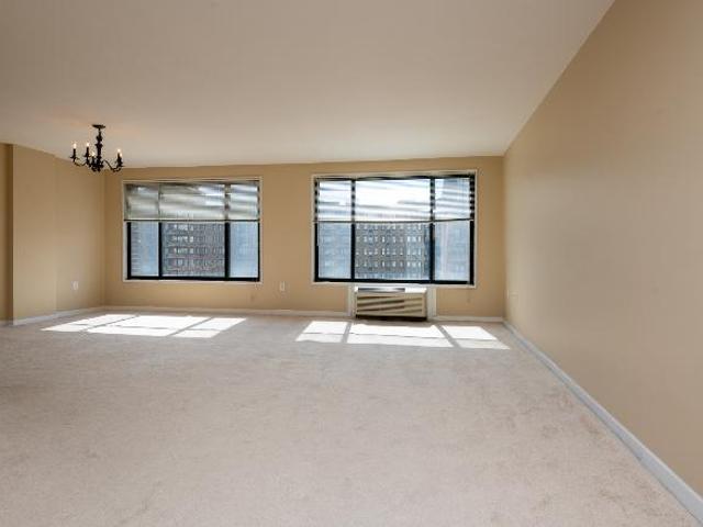2 Br, 2 bath, Condo 2501 Calvert St NW