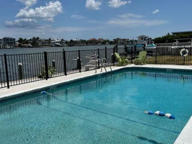 2 Br, 2 bath, Condo 2521 Gary Circle