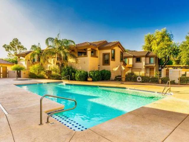 2 Br, 2 bath, Condo 2550 E River Rd