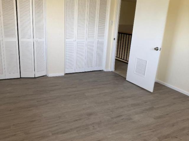 2 Br, 2 bath, Condo 2601 N Kentucky