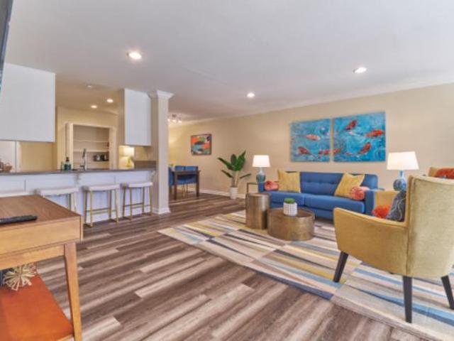 2 Br, 2 bath, Condo 2625 N Whitewater Club Dr