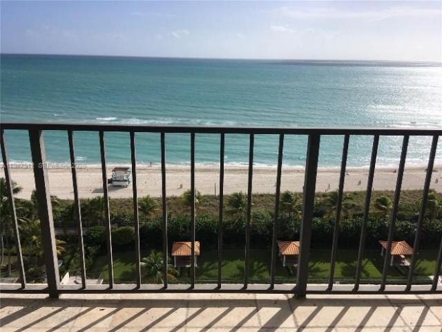 2 Br, 2 bath, Condo 2625 Collins Ave