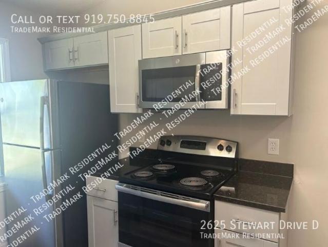 2 Br, 2 bath, Condo 2625 Stewart Dr